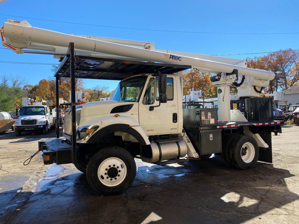 2011 International 7300 4x4 Altec Rear Mount Bucket Truck - Platinum ...