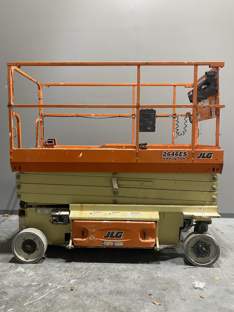 2015 JLG 2646ES Electric Scissor Lift - Platinum Truck and Equipment