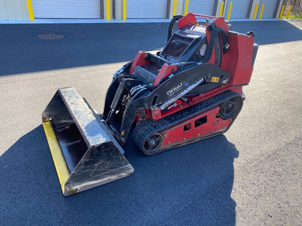 2017 Toro Dingo TX1000 High Lift Wide Track Tracked Mini Skid Steer ...