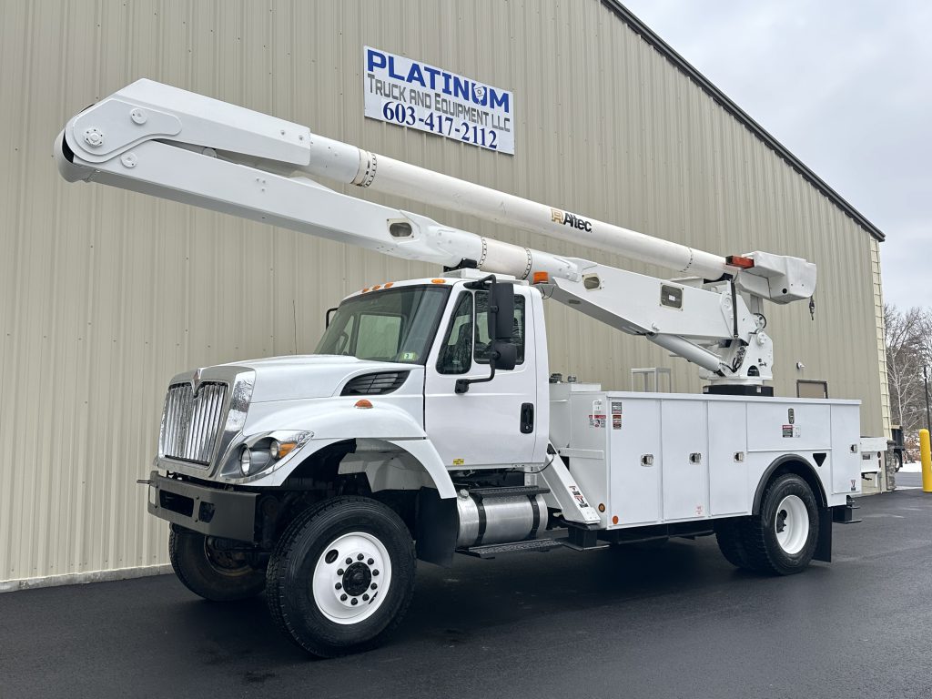 2014 International 7300 4x4 Altec Material Handler Bucket Truck ...
