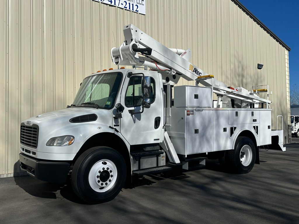2009 Freightliner M2 106 Altec Material Handler Bucket Truck - Platinum ...
