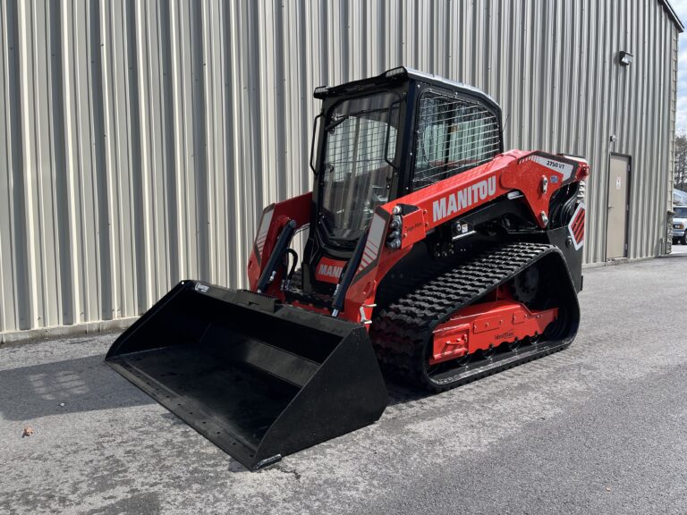 2025 Manitou 2750VT Enclosed Tracked Skid Steer - Platinum Truck and Equipment